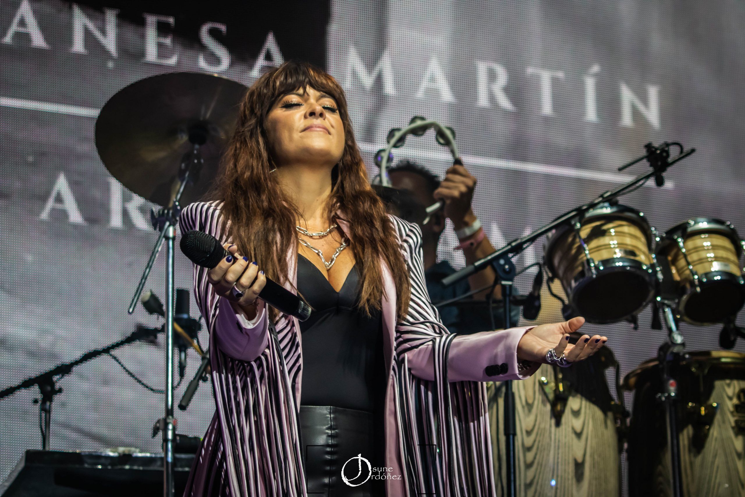 Vanesa Martín, 'Por ellas 2021' : "La canción quiere dar luz y ...