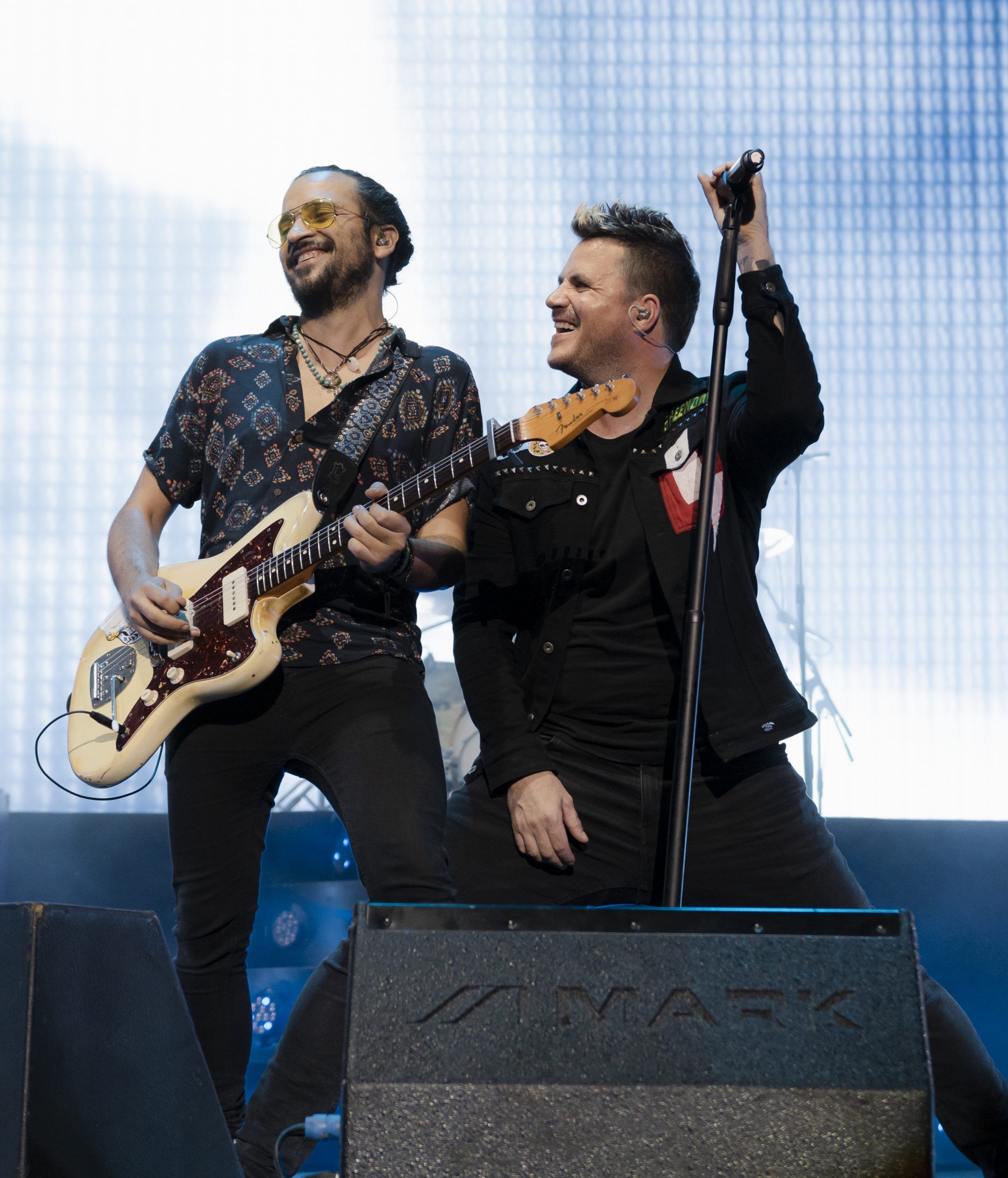 Dani Martín desata la locura en el primero de sus dos conciertos sold ...